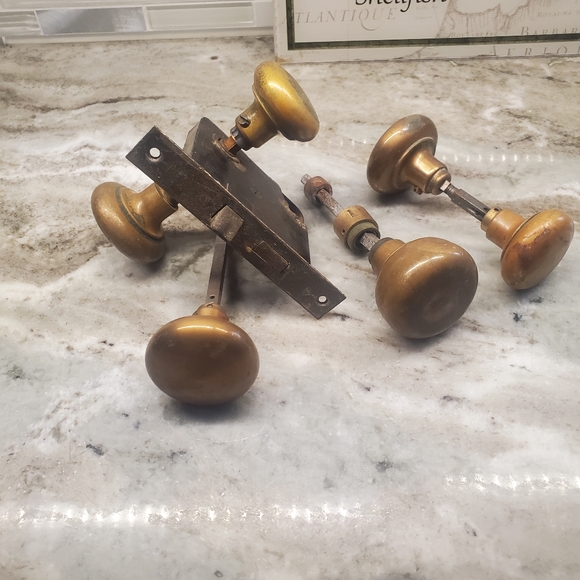 americana | Accents | Set Of Vintage Antique Gold Color Door Knobs And Door Mortise | Poshmark